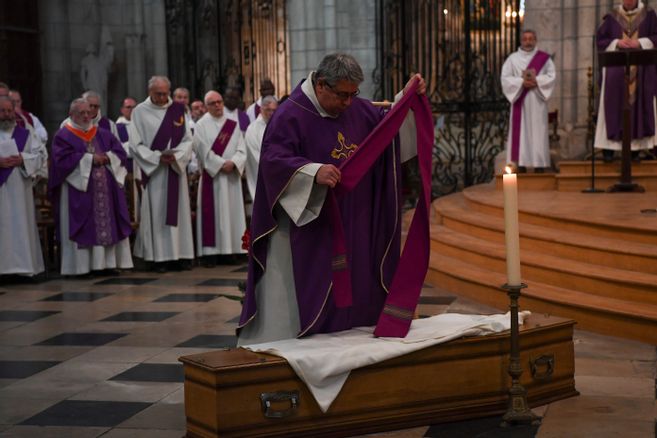 L'ancien archevêque Georges Gilson a été inhumé dans le caveau de la ...