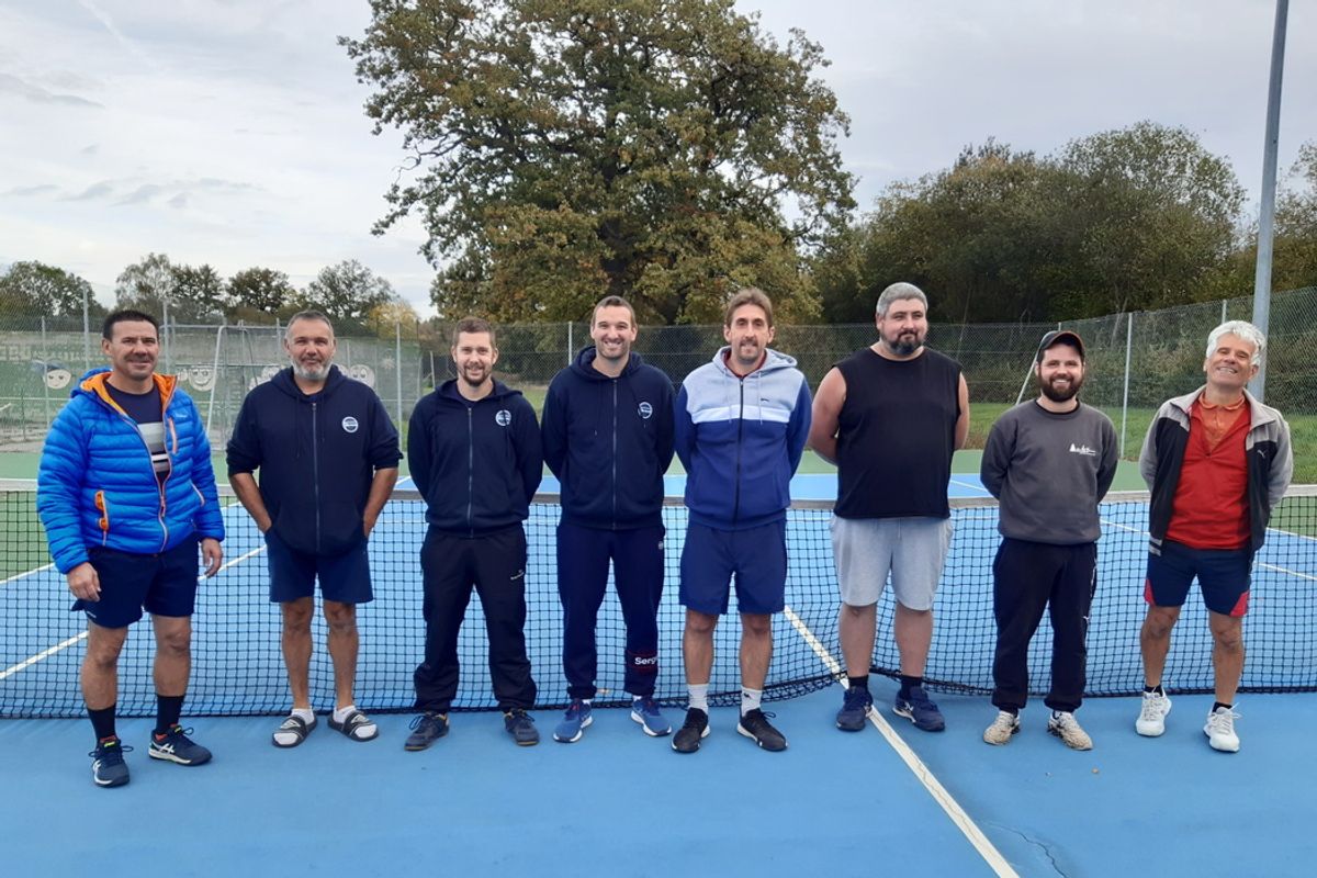 SAINT GERVAIS D AUVERGNE. L’USG Tennis - La Montagne