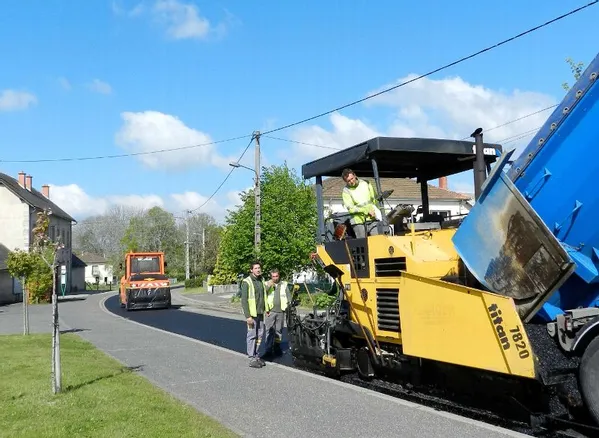 MESSEIX. A Bogros, le renouvellement de la chaussée est terminé - La ...