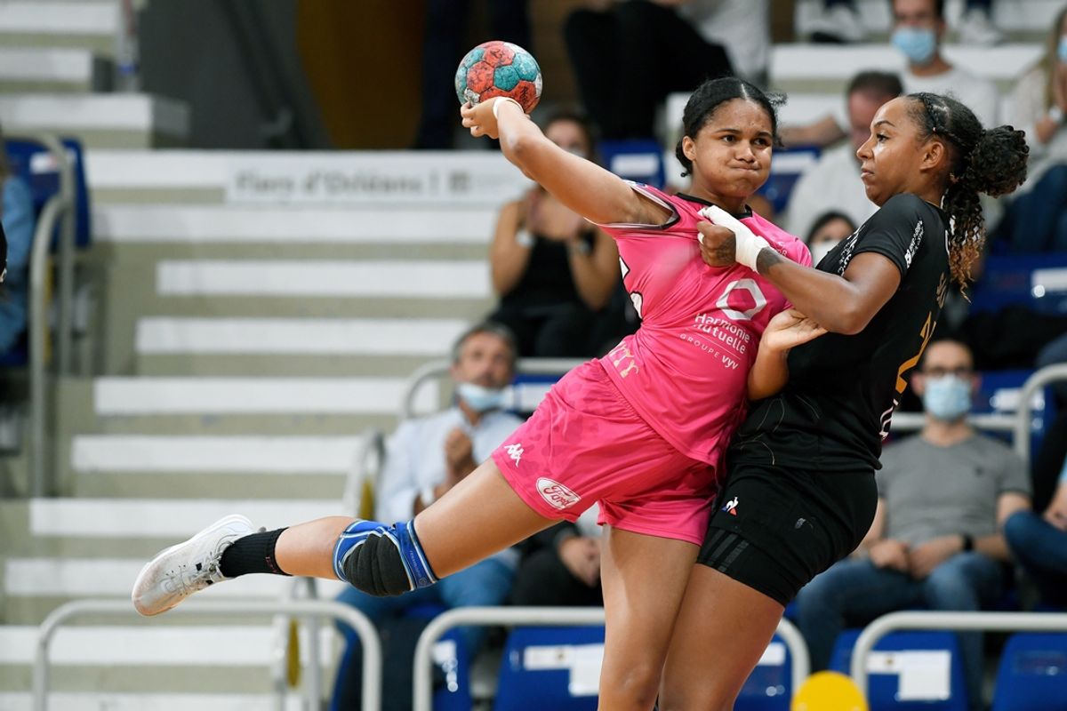 D2 féminine : le HBCAM 63 joue la carte jeunesse et dynamisme avec le ...