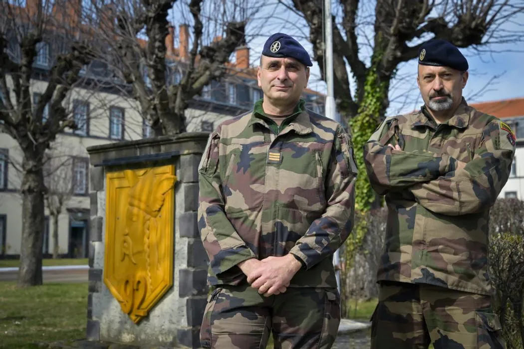 Comment le 92e RI de Clermont-Ferrand (et son drapeau) ont survécu à la ...