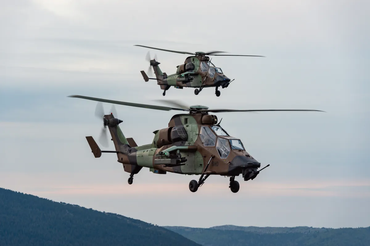 Pour ses 10 ans, la 4e Brigade d'aérocombat de Clermont-Ferrand va se ...