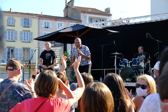 Emile et Images en concert à Issoire (Puy-de-Dôme) : "C'est bon d ...