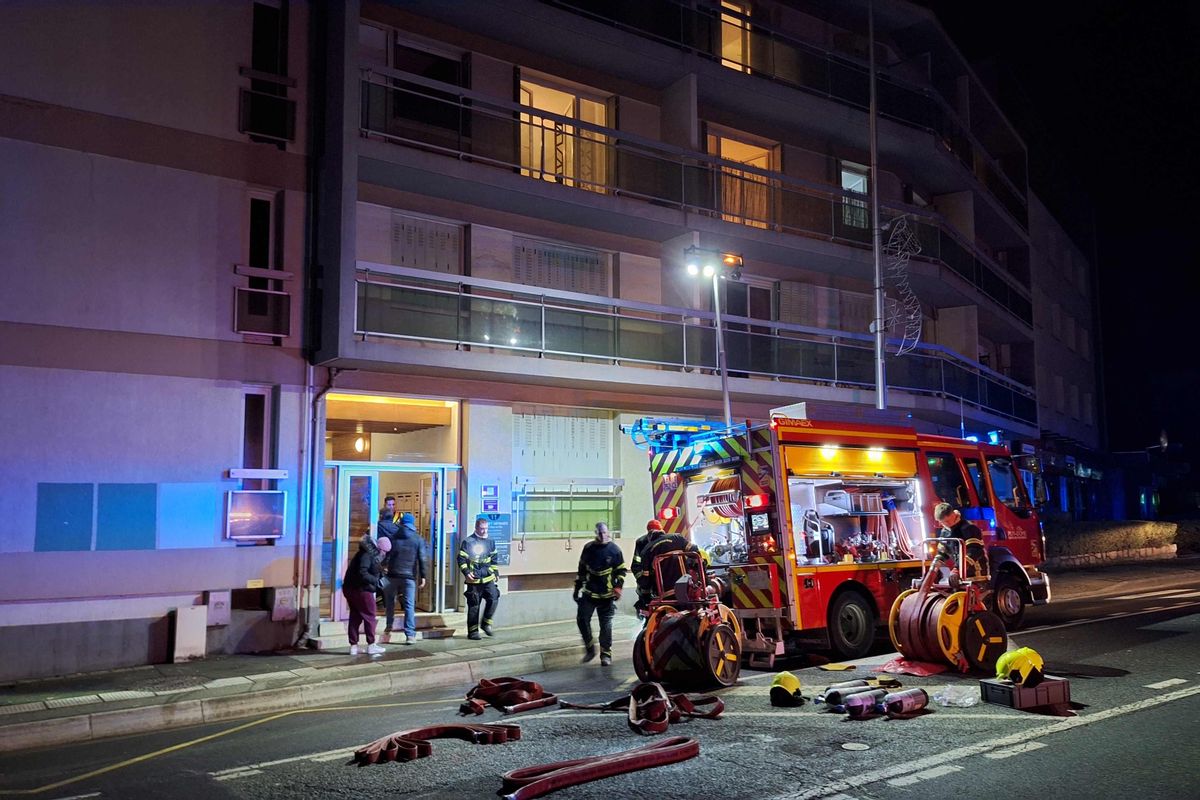 Un jeune homme légèrement brûlé dans un incendie dans le Puy-de-Dôme ...
