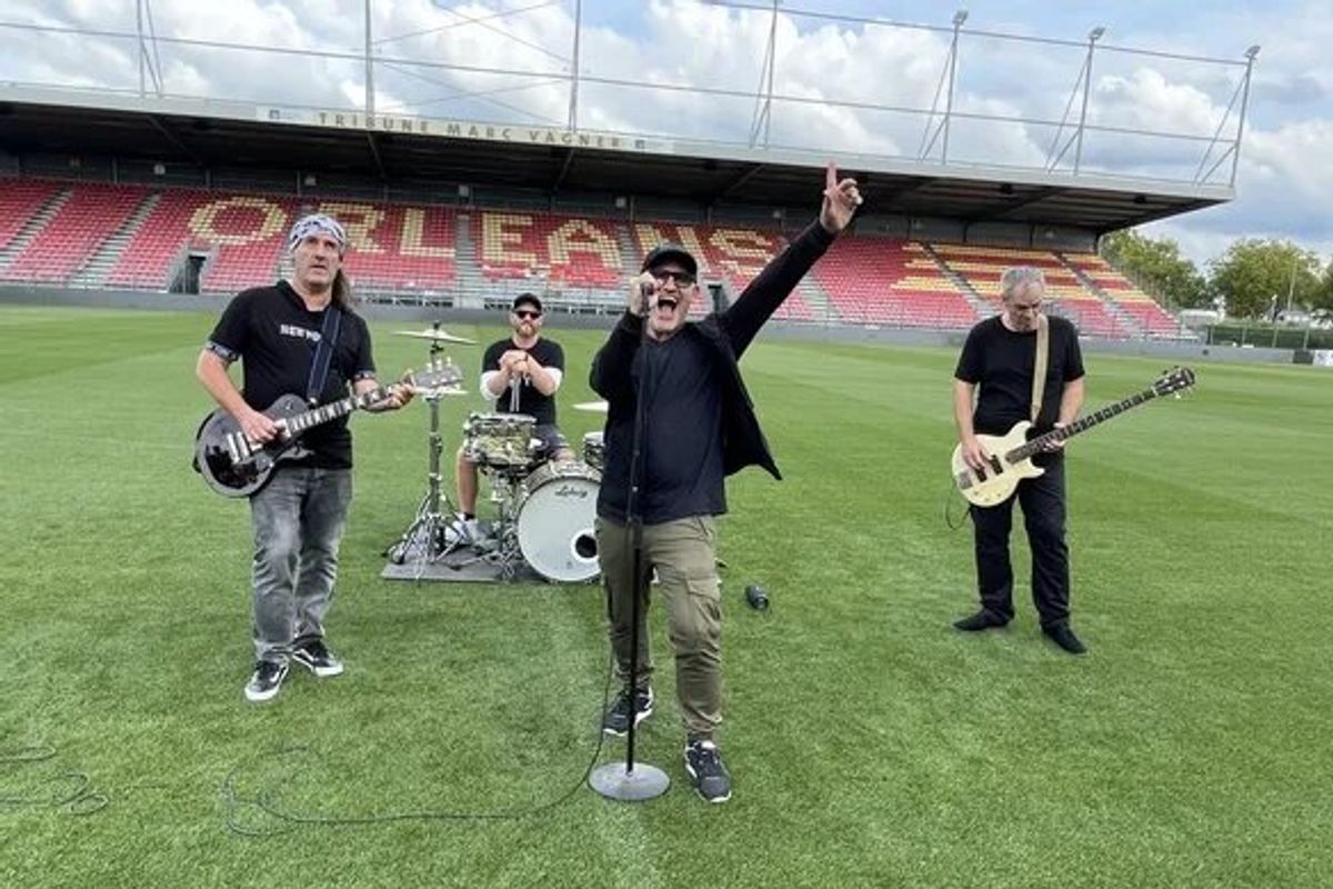 L'US Orléans assume son côté rock en créant un hymne avec le groupe La ...