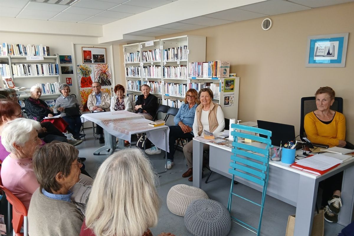 SAINT PREST. Le café-bouquins a repris du service - L’Écho Républicain