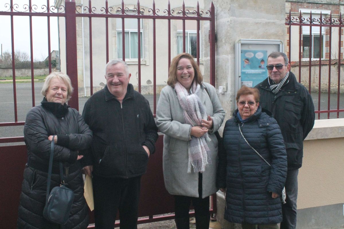 Le mur de l'école de Raveau a été remis à neuf - Le Journal du Centre