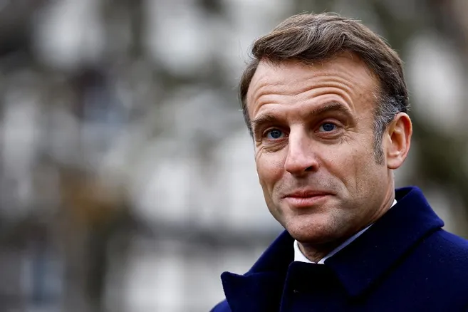 Emmanuel Macron annonce la panthéonisation prochaine de l'historien et ...