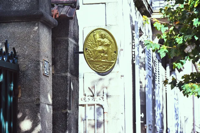 Un notaire de Limoges mis en examen pour "faux et abus de confiance" - Le Populaire du Centre