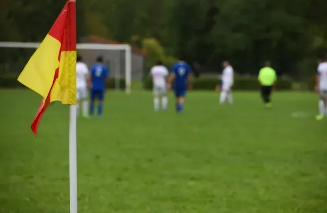 “On est tous sous le choc” : le corps d’un joueur de foot découvert ...