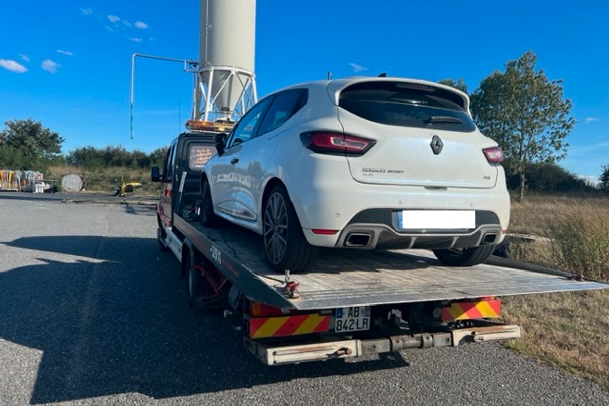 À 25 ans, il roulait à 214 km/h sur l'autoroute A71 dans le Cher - La ...