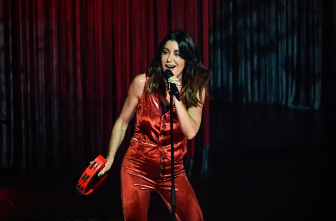 Jenifer, Amir, le DJ Nick Stevanson... Une semaine de folie pour la ...