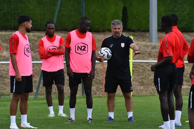 Romain Revelli avant le premier match amical du Bourges FC : "Ne pas avoir de retenue" - Le ...