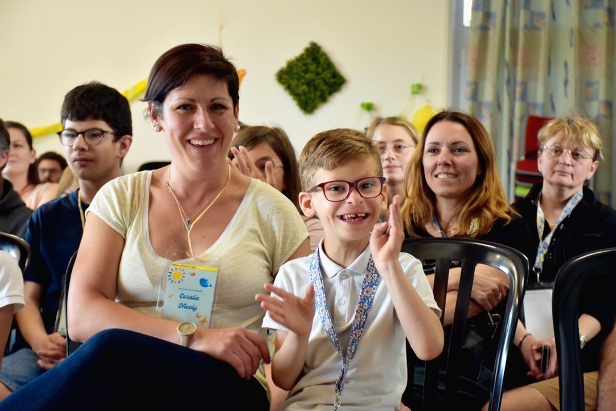 Syndrome Koolen-De Vries : la maladie rare expliquée par des familles ...