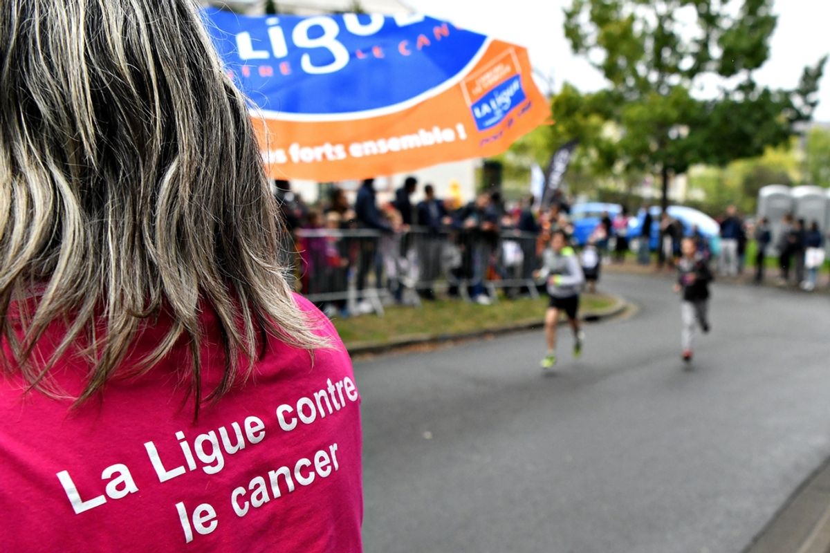Un premier Octobre rose à Ambert (Puy-de-Dôme) contre le cancer du sein ...