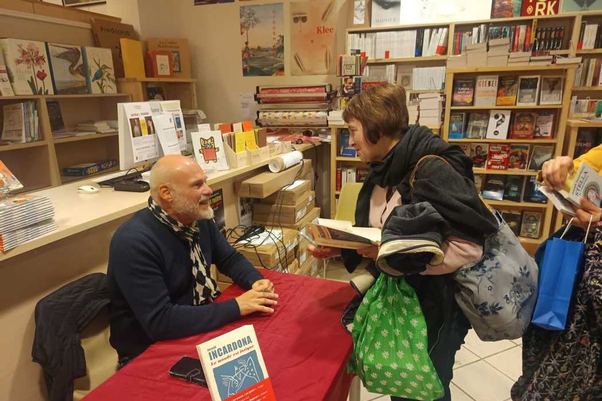 En lice pour le Prix Fémina, Joseph Incardona était venu à la librairie ...